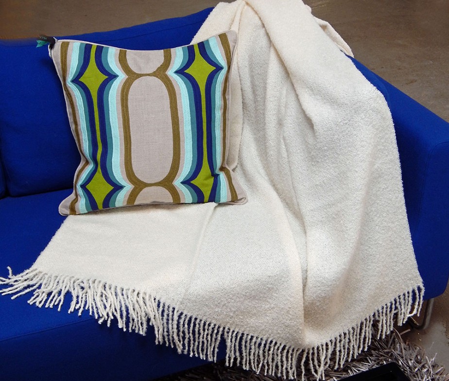 Ivory Boucle Fringed Alpaca Throw | Ultimate Sheepskin